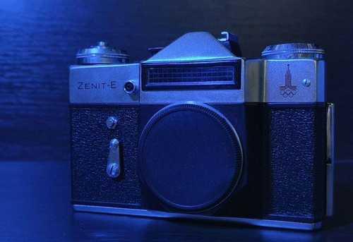 Пленочный фотоаппарат zenit E