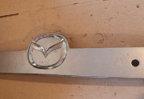 Накладка двери багажника Mazda CX7