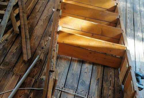 Лестница деревянная с балясинами