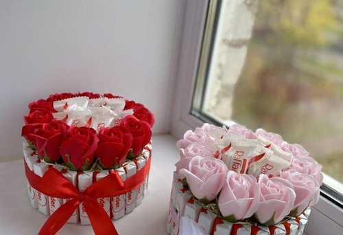 Торт из киндера, сладкий подарок, мыльные розы