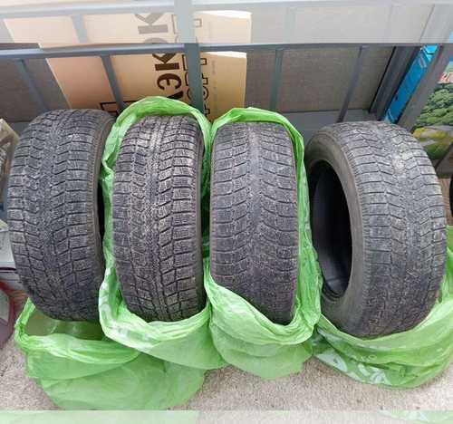 Nitto SN3 Winter 215/65 R16