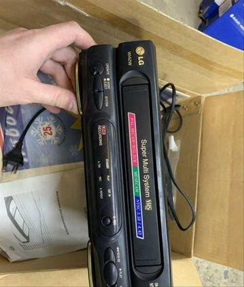 Видеоплеер кассетный lg w142w