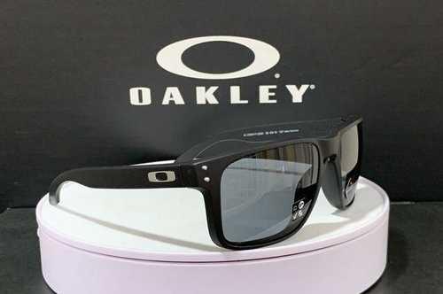 Солнцезащитные очки Oakley Holbrook XL Prizm Grey