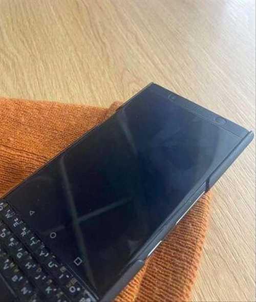 Телефон BlackBerry KEYone 4/64 рст
