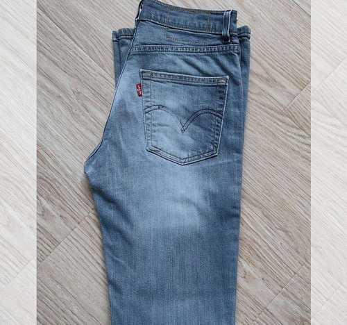 Джинсы женские клеш Levis