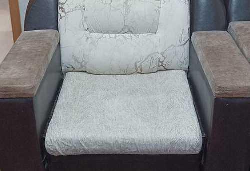 П-образный диван + кресло-кровать б/у