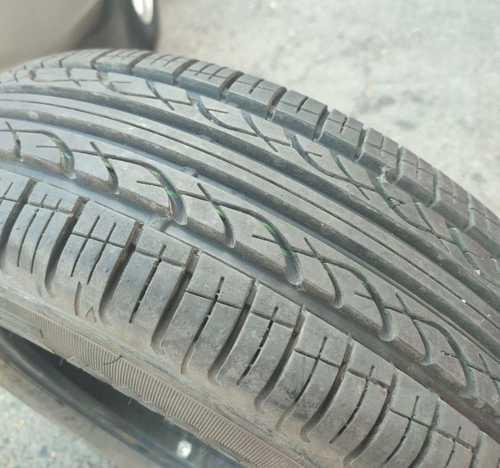 Kumho Solus KH15 175/70 R14