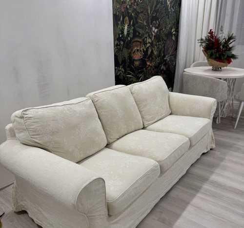 Диван IKEA