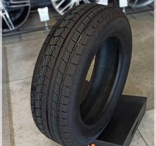 iLink Winter IL868 215/60 R17