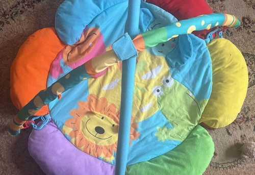 Развивающий коврик для ребенка