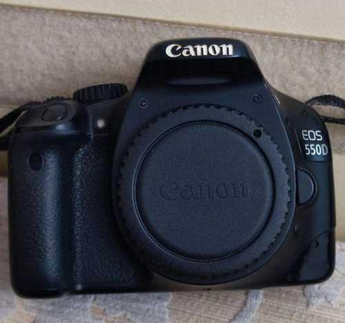 Фотоаппарат Canon 550d body (2133)