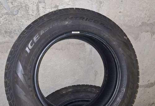 Pirelli Ice Asimmetrico Plus 225/65 R17