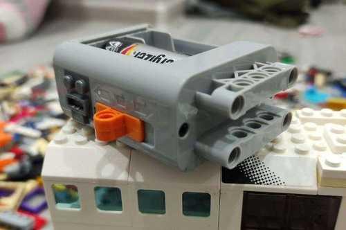 Батарейный блок lego