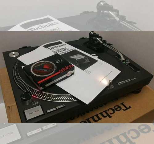 Виниловый проигрыватель Technics SL-1210 MK2