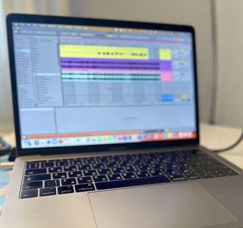 Apple macbook pro 13 2017 512 Gb Retina