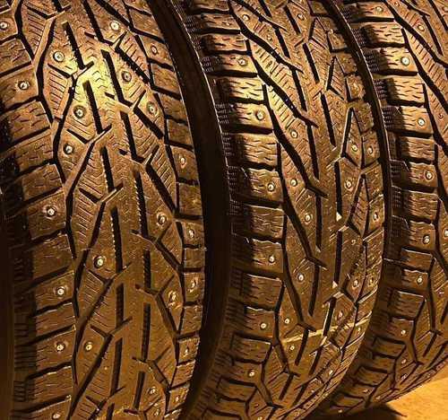 Tigar SUV Ice 215/65 R16 102T