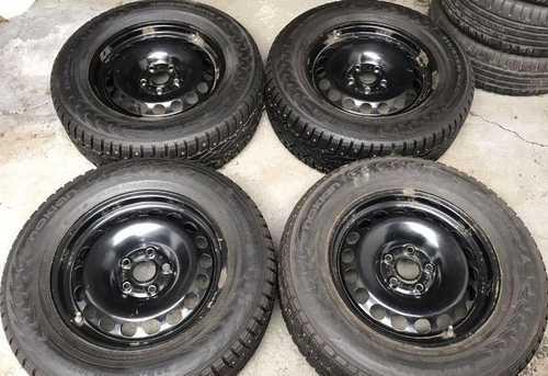 Оригинал VW 215/65/16 (5x112) зима шипы