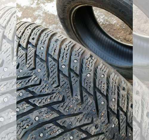 Nokian Tyres Hakkapeliitta 8 215/55 R16