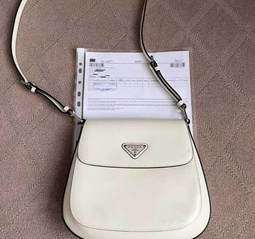 Сумка Prada Cleo оригинал, небольшой дефект
