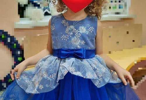 Детское платье нарядное на 4-5лет