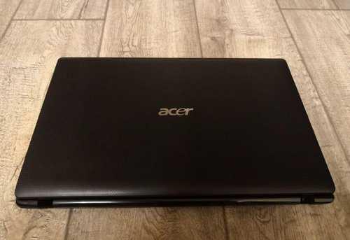 Мощный ноутбук Acer. 4 ядра и две видеокарты 2 gb