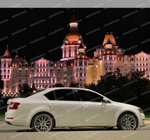 Литые диски SL507 R19 на Skoda Octavia