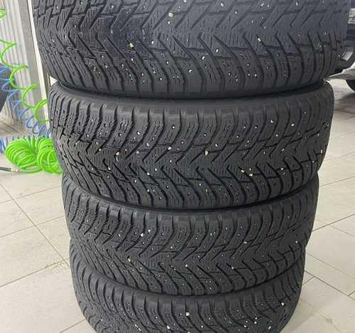 Nokian Tyres Hakkapeliitta 8 SUV 225/65 R17 106T