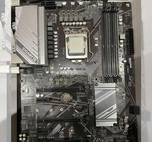 Материнская плата Gigabyte z 590 d