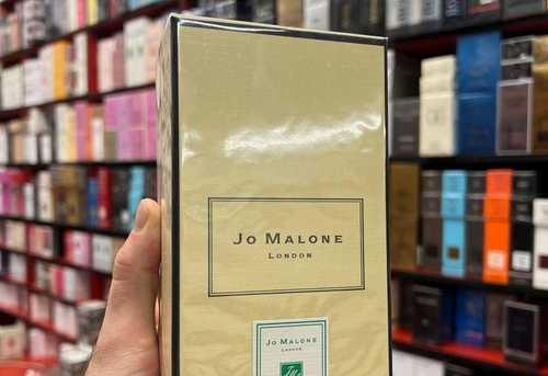 Jo Malone Green Almond & Redcurrant