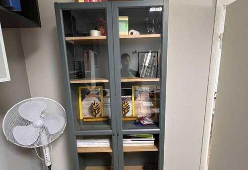 Шкаф книжный со стеклянными дверьми IKEA