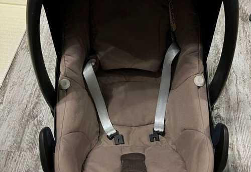 Автолюлька maxi cosi с базой isofix