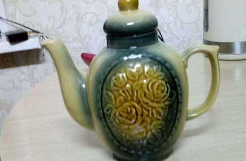 Заварочный чайник Розы, СССР обливная керамика