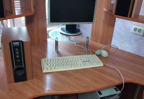 Компьютерный стол, Компьютер, колонки