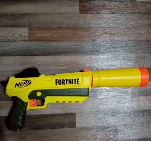 Продам пистолет nerf