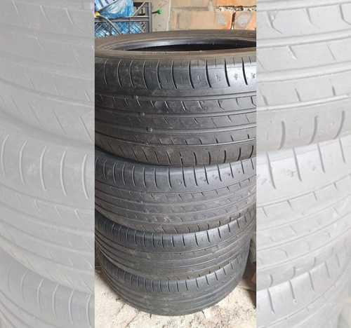 Nexen N'Fera SU1 215/55 R34