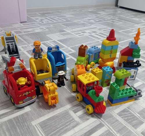 Lego duplo поезд,пожарные,ракета