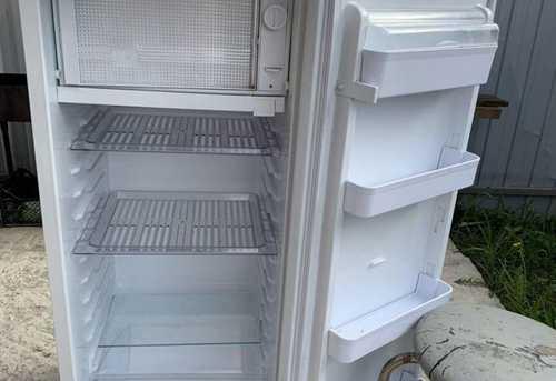 Холодильник б/у Саратов 2008 г. выпуска