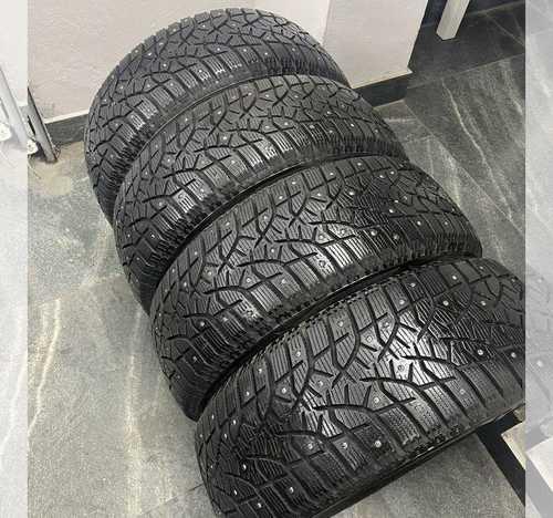 Bridgestone Blizzak Spike-02 225/55 R17