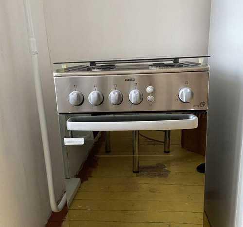 Газовая плита Zanussi