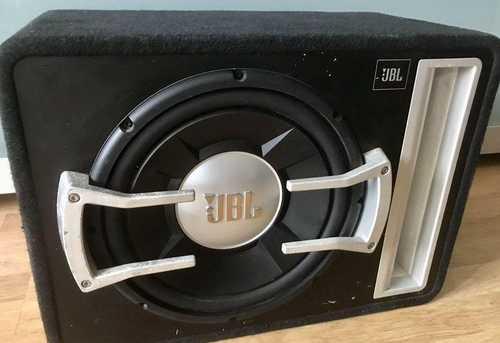 Сабвуфер автомобильный JBL