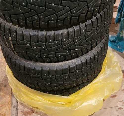 Pirelli Ice Zero 205/55 R16