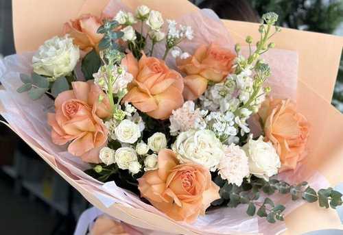 Букет цветов из пионовидных роз