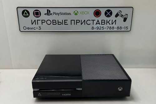 Xbox one + 2 геймпада + док станция и 2 акб