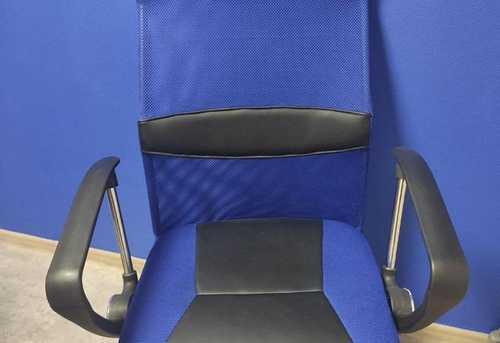 Компьютерное кресло сетка синее, механизм качания