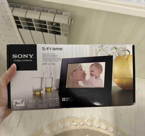 Цифровая фоторамка Sony новая