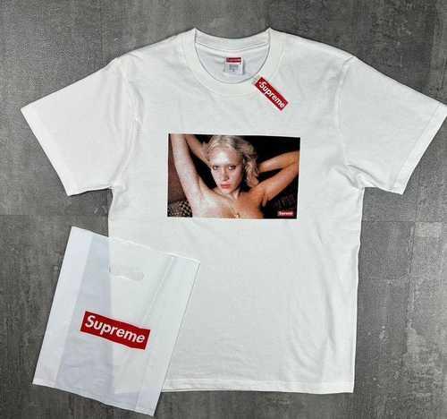 Футболка Supreme
