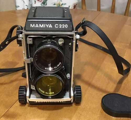 Mamiya C 220 + Mamiya-sekor 2,8/f80 mm