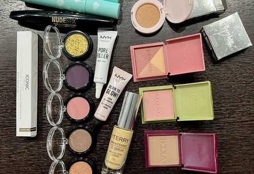 Benefit/Iconic/By Terry/NYX/Laura Nercier/Sweed
