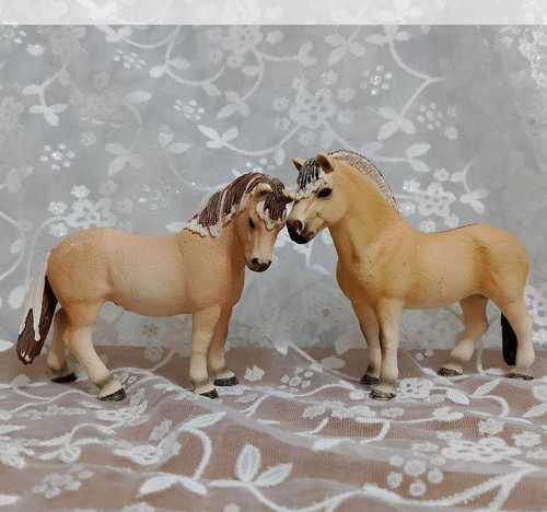 Лошади schleich