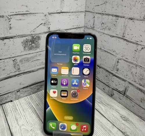 iPhone X, 64 ГБ
